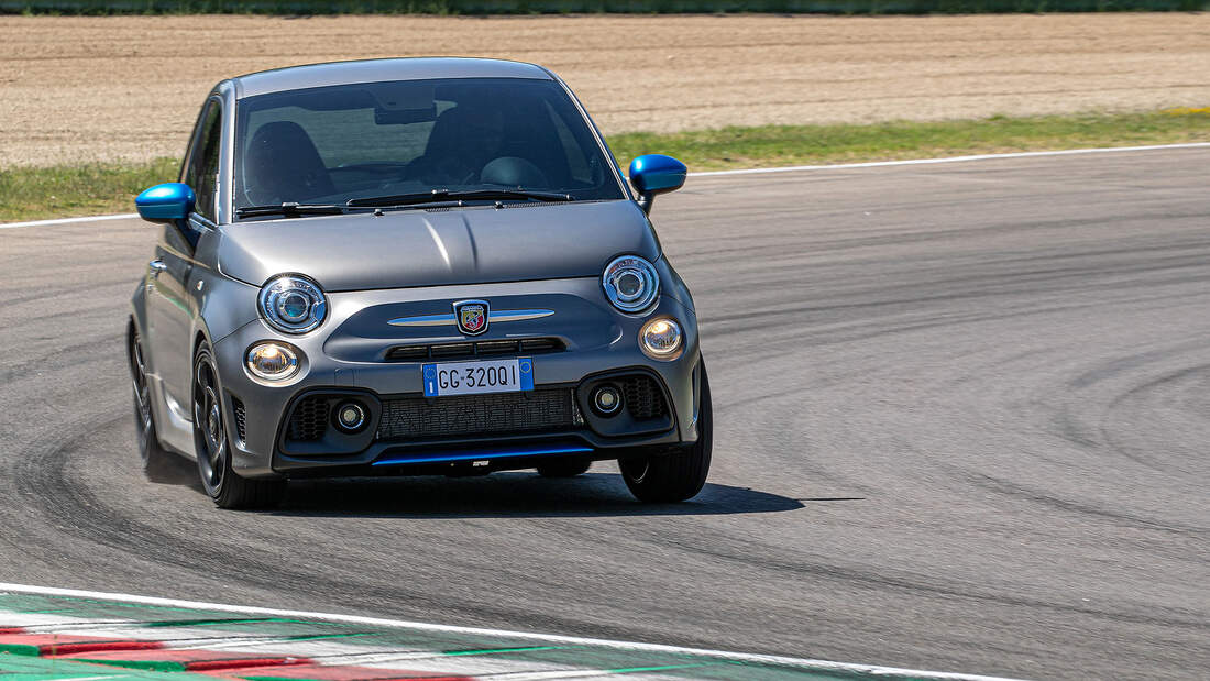 Abarth F595: Sondermodell mit Formel-4-Anleihen | AUTO MOTOR UND SPORT