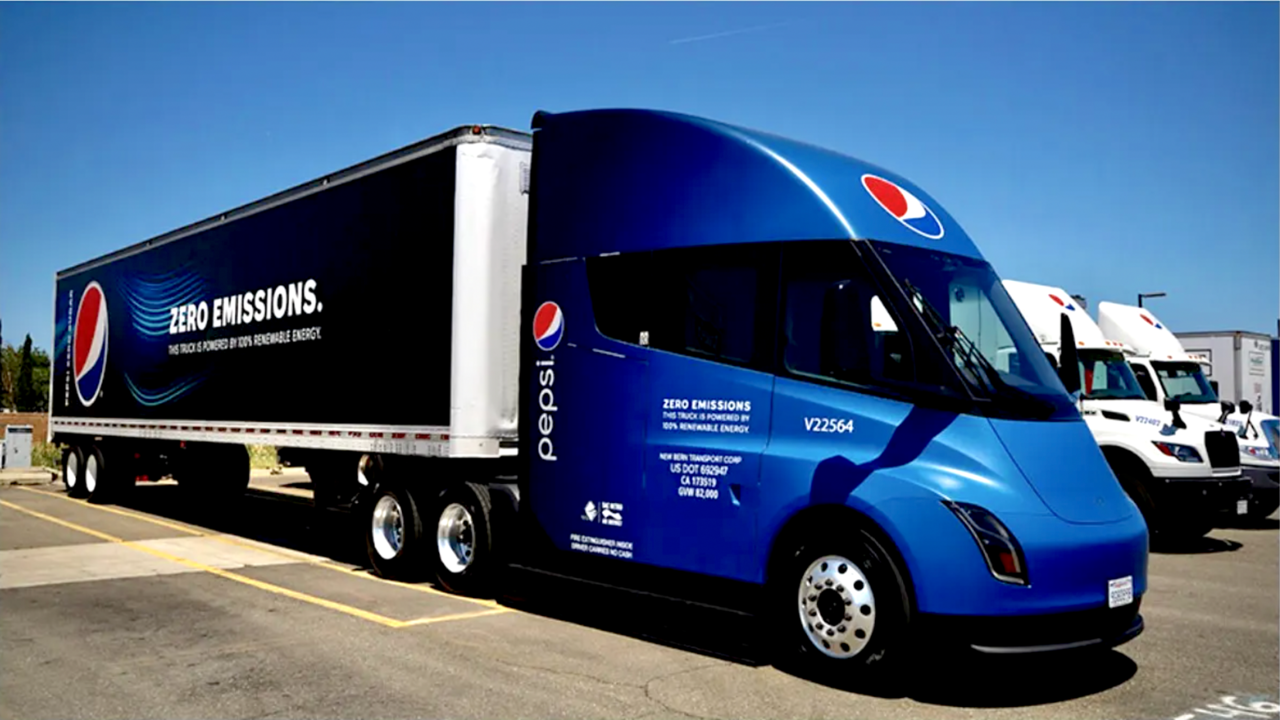 Tesla Lkw Semi Truck 1.731 Kilometer an einem Tag AUTO MOTOR UND SPORT