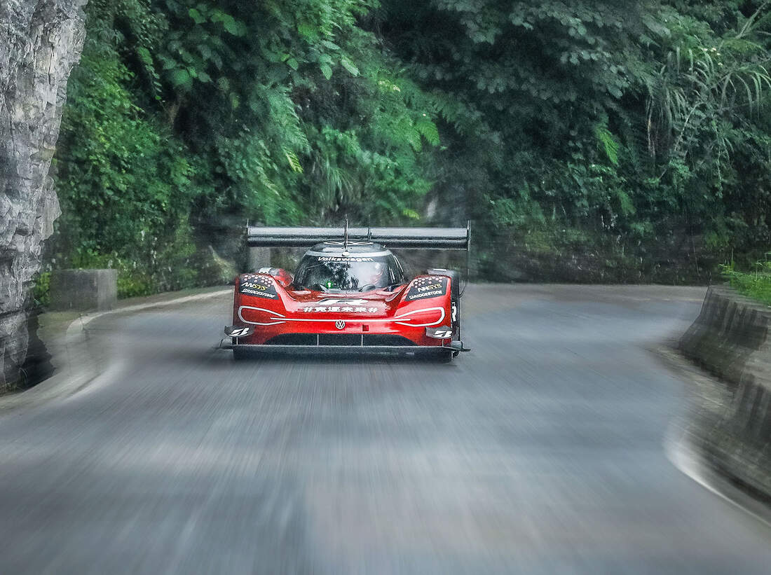 Elektro-Rennwagen ID. R: Die Rekordfahrten des E-Renners - auto motor ...