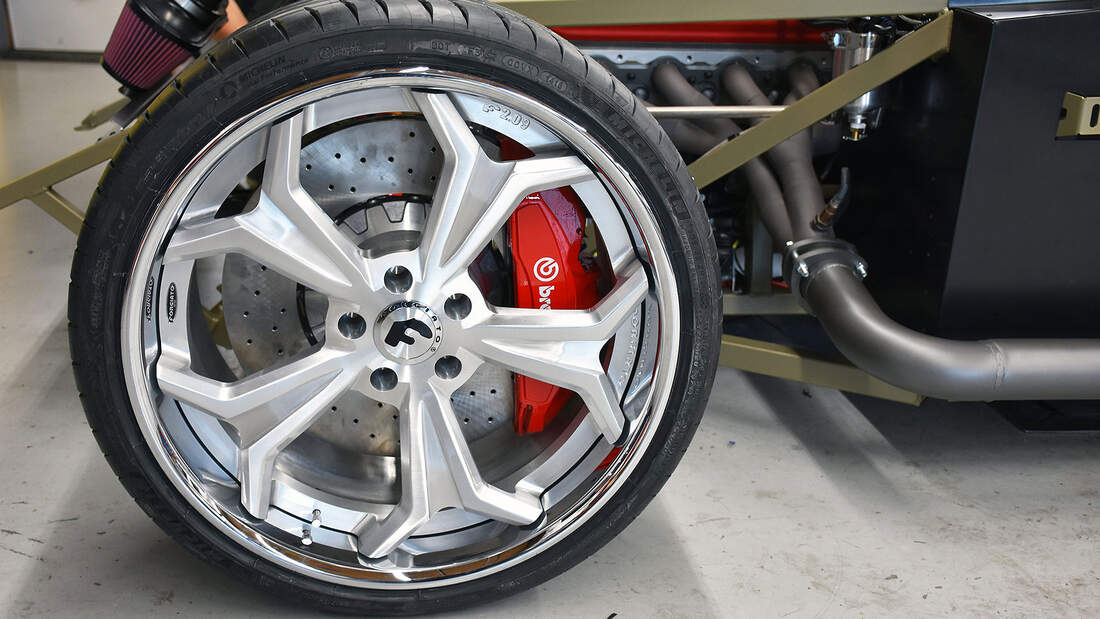 Factory Five F9R Concept Supercar: US-Supersportler mit V12 - auto ...