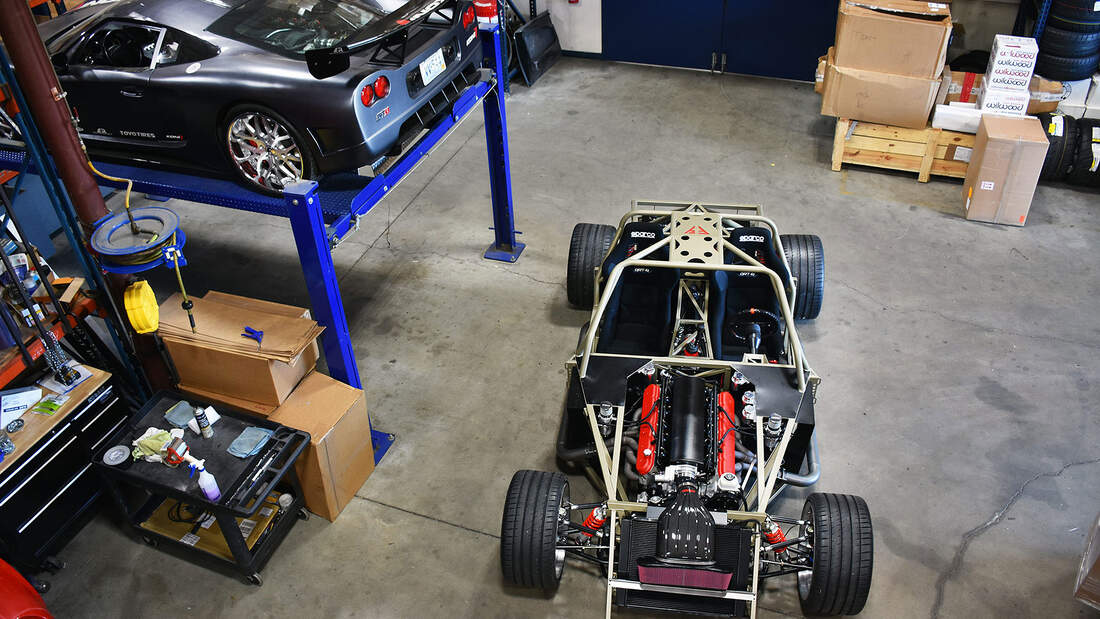 Factory Five F9R Concept Supercar: US-Supersportler mit V12 - auto ...