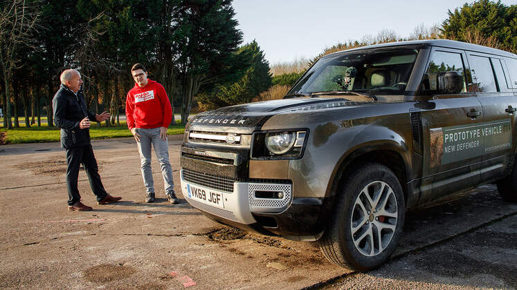 Erster Check und Mitfahrt Land Rover Defender 2020 AUTO MOTOR UND SPORT