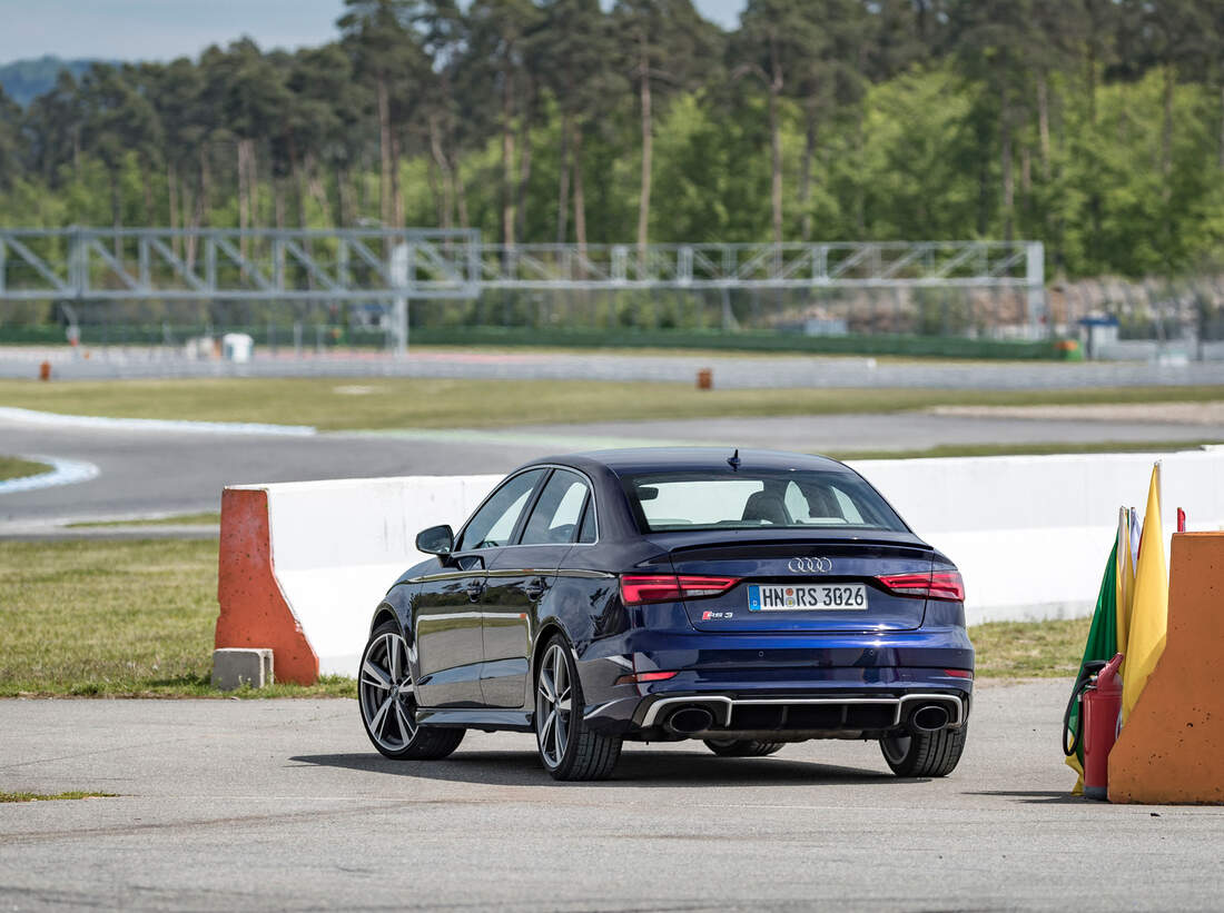 Audi RS 3 Limousine mit rätselhafter Leistung im Test - auto motor und ...