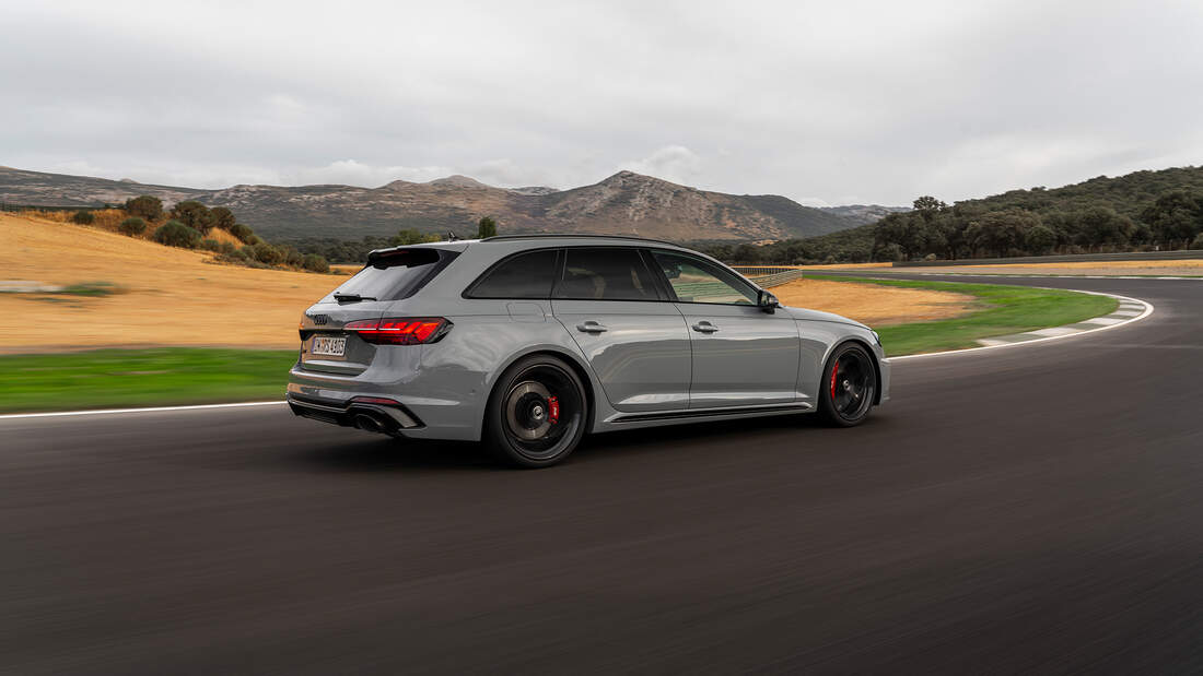 Audi RS4 Avant Competition Plus: Spaß für 11.875 Euro extra | AUTO ...