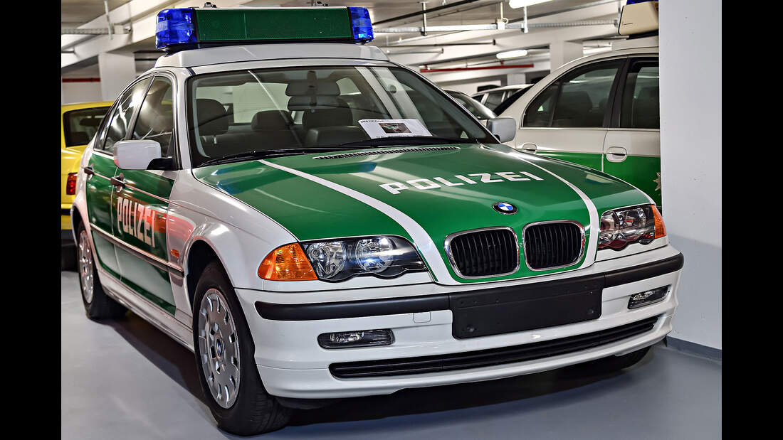 Warum die Polizei silber-blaue Autos fährt | AUTO MOTOR UND SPORT