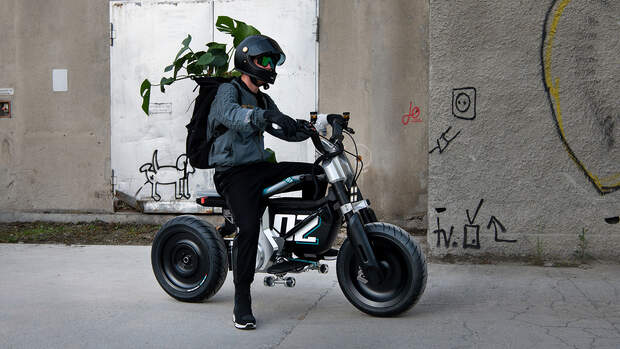BMW Motorrad Concept CE 02: E-Studie für die 125er-Klasse | AUTO MOTOR ...