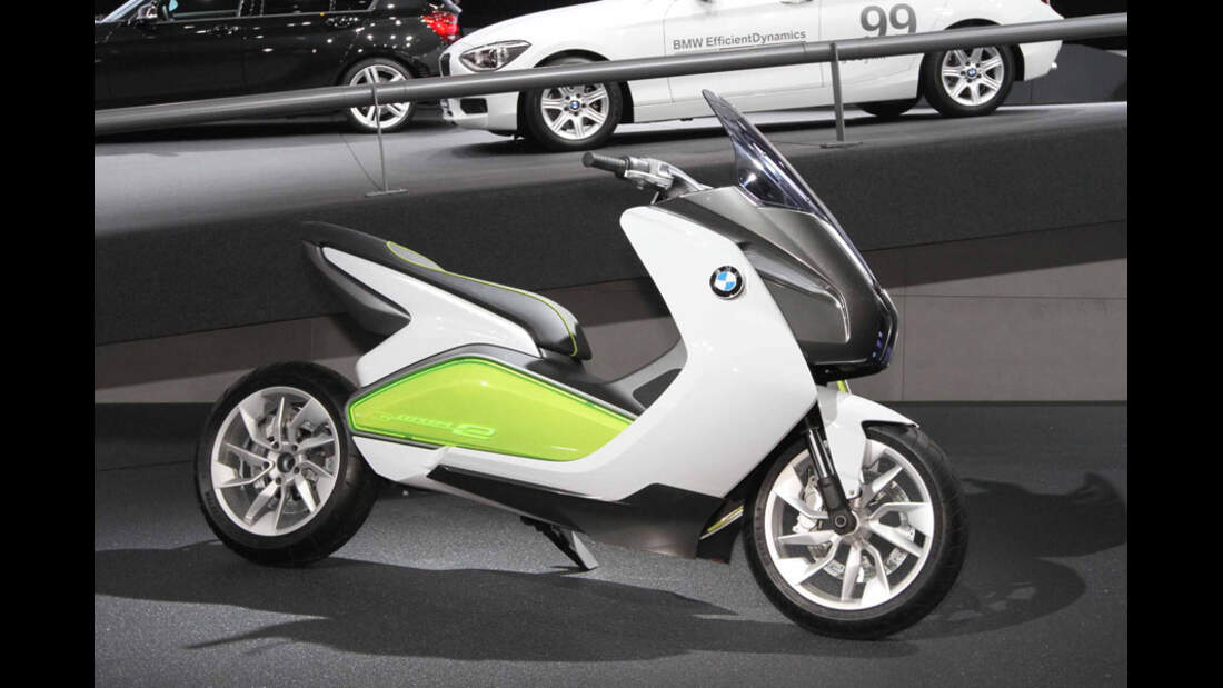 BMW Concept e auf der IAA: Elektroroller für den Stadtverkehr | AUTO ...