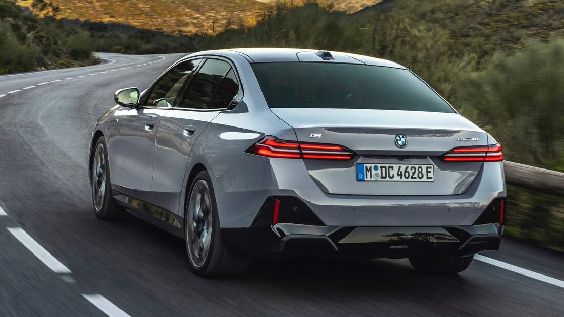 Alt gegen neu: Der neue BMW 5er im Vergleich mit dem Vorgänger | AUTO ...
