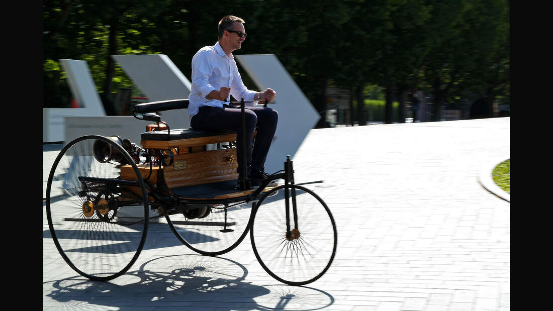 Benz Patent Motorwagen: Erstes Auto der Welt im Fahrbericht - auto ...