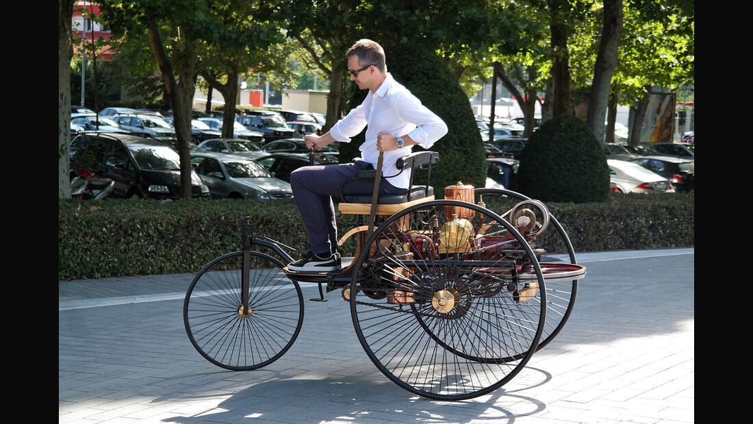 Benz Patent Motorwagen: Erstes Auto der Welt im Fahrbericht - auto ...