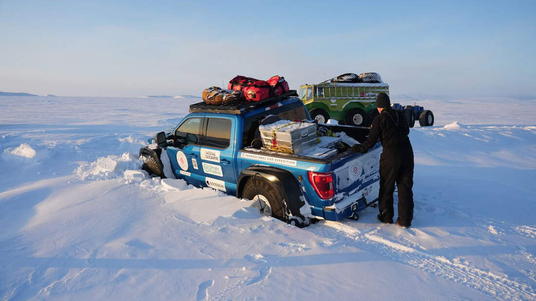 Hubschrauberbergung für versunkenen Monstertruck | AUTO MOTOR UND SPORT