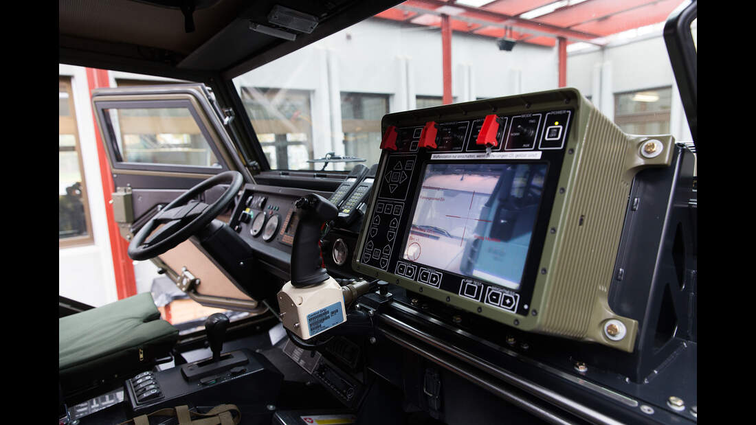 Bucher Duro Militärfahrzeug: Schweizer Armee in Nöten | AUTO MOTOR UND ...