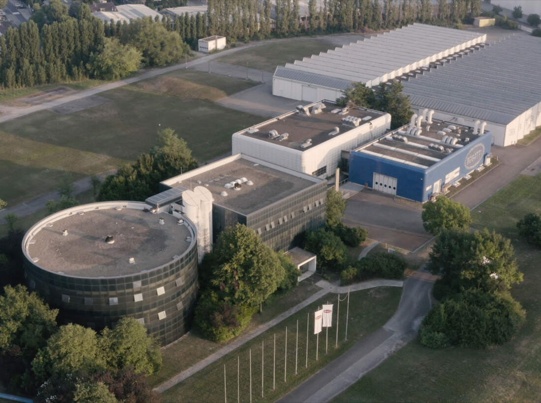 Bugatti Centodieci: 8 Mio-Hommage an den EB110 - auto motor und sport