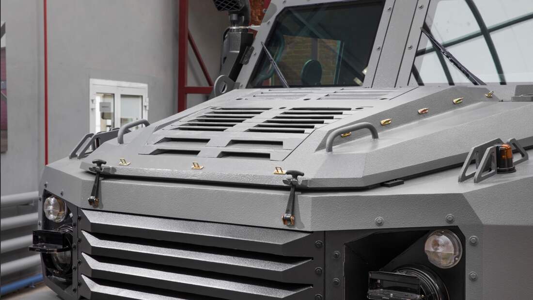 Buran 4x4 Panzerfahrzeug: Russischer Endzeit-Offroader - auto motor und ...