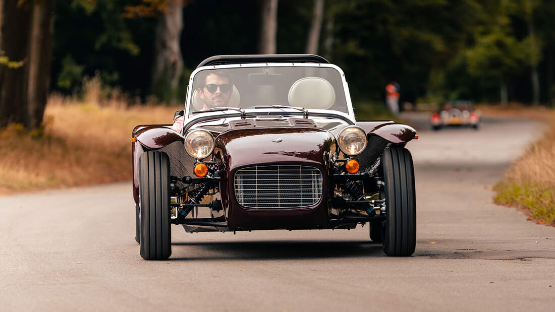Caterham Super Seven 600 und 2000: 2 neue Einbäume | AUTO MOTOR UND SPORT