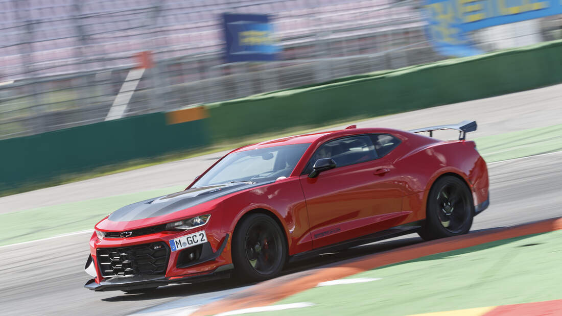 Chevrolet Corvette ZR1 trifft Camaro ZL1 1LE - auto motor und sport