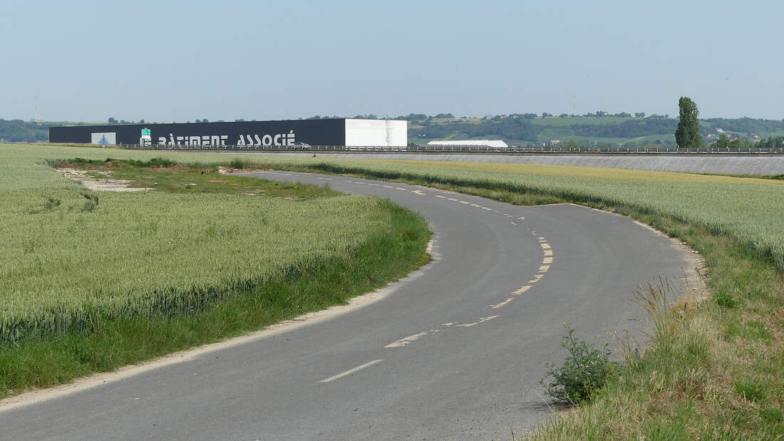 Legendäre Rennstrecken: Was ist noch übrig von Reims? | AUTO MOTOR UND ...