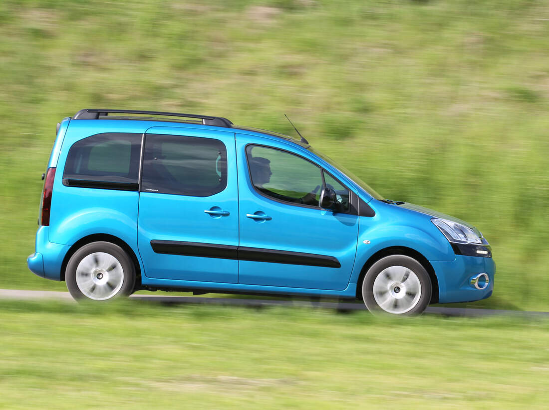 Citroen Berlingo, Opel Combo, VW Caddy: Hochdachkombis im Test - auto ...