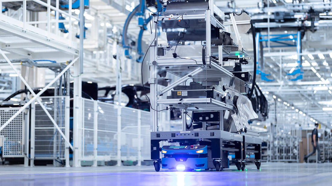 Factory 56: Mercedes eröffnet Werk der Zukunft | AUTO MOTOR UND SPORT