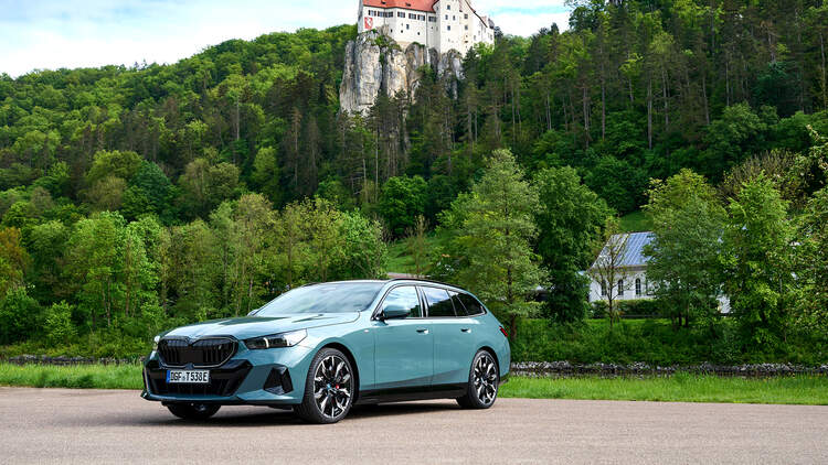 BMW 5er Touring: Business-Kombi auch elektrisch und als M5 | AUTO MOTOR UND SPORT