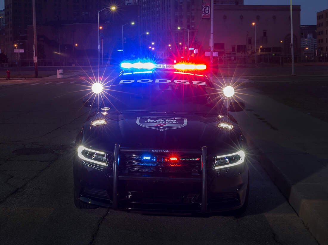 USA Polizeiautos: Dodge Charger Pursuit & Durango Pursuit - auto motor ...