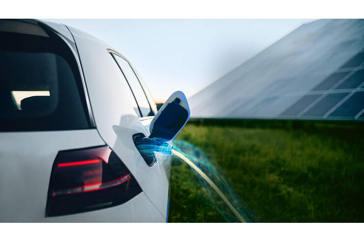 Was Sie übers E-Auto laden wissen müssen | AUTO MOTOR UND SPORT