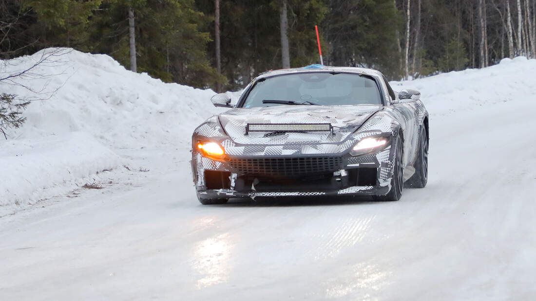 Ferrari F167 Erlkönig: 812-Nachfolger mit V12 | AUTO MOTOR UND SPORT