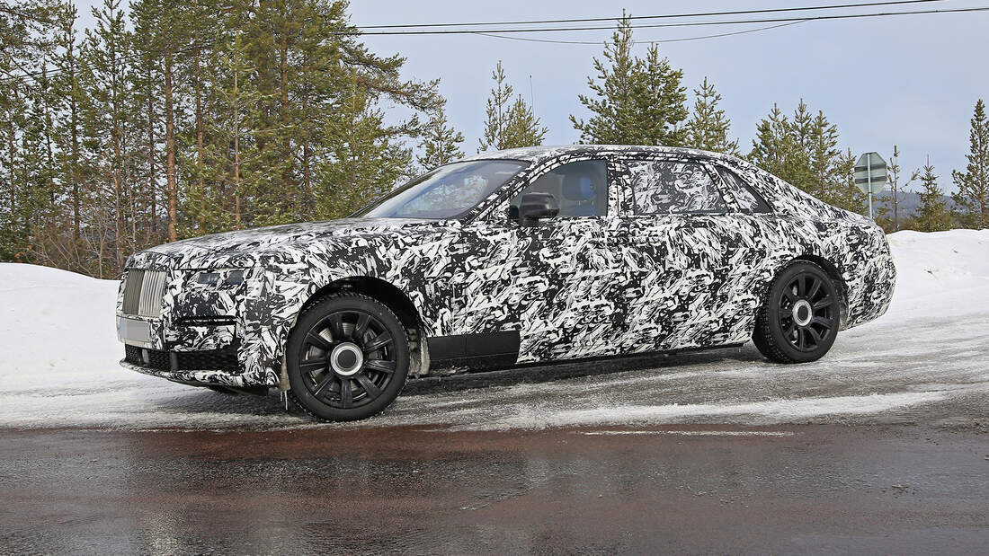 Neuer Rolls-Royce Ghost (EWB): Luxus-Liner mit mehr Radstand erwischt ...