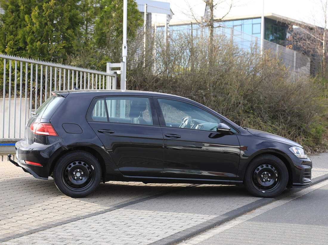 Neuer VW Golf 8 (2019): Cockpit, Motoren, Preis, Marktstart, Infos ...