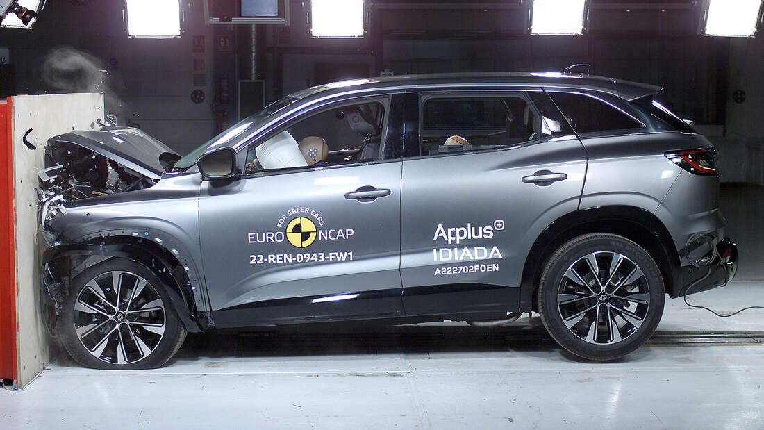 Erster weiblicher Crashtest-Dummy: Eva von Astrid Linder | AUTO MOTOR ...