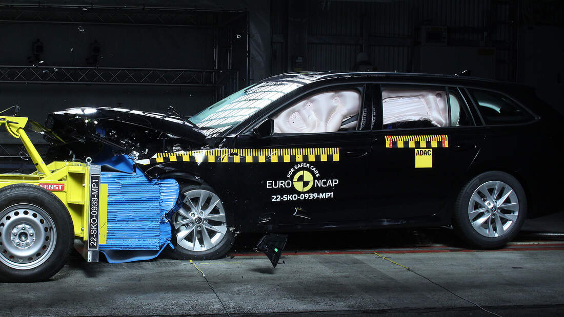 Erster weiblicher Crashtest-Dummy: Eva von Astrid Linder | AUTO MOTOR ...