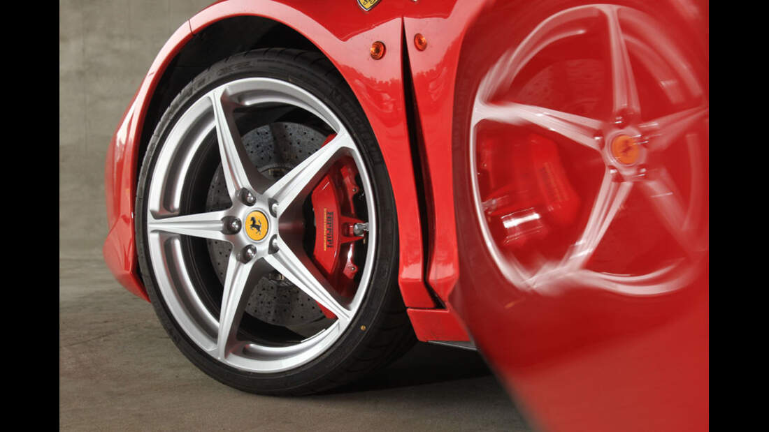 Ferrari 458 Italia im Test: Ein Rennwagen, der auch Alltag kann | AUTO ...