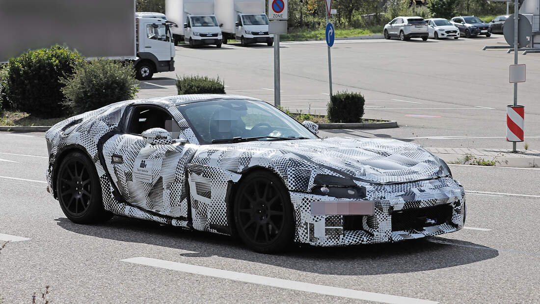 Ferrari F167 Erlkönig: 812-Nachfolger mit V12 | AUTO MOTOR UND SPORT