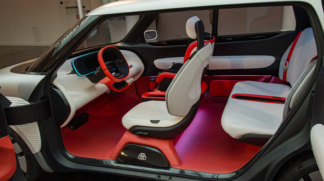 Fiat Concept Centoventi mit Trolley-Batterien und Modul-Innenraum ...