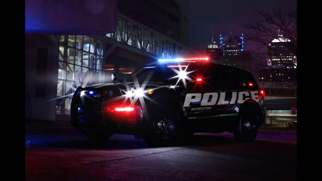Ford: Diese Extras bekommen Polizeiautos der Amerikaner | AUTO MOTOR ...