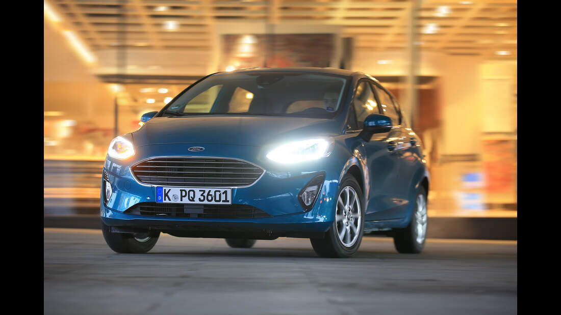 Steuern Ford Fiesta