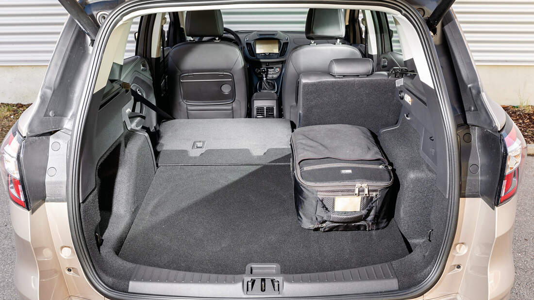 Ford Kuga Mae Kofferraum