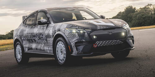 MG EX4 lässt angstlos genietete Legende auferstehen | AUTO MOTOR UND SPORT