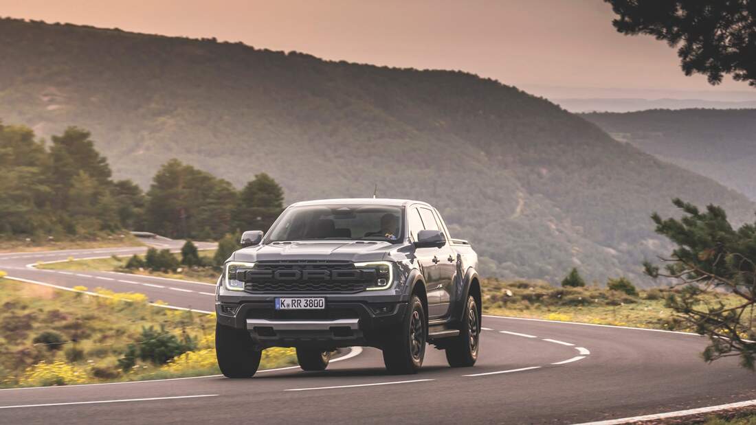 Ford Ranger Raptor (2022) erster Test | AUTO MOTOR UND SPORT