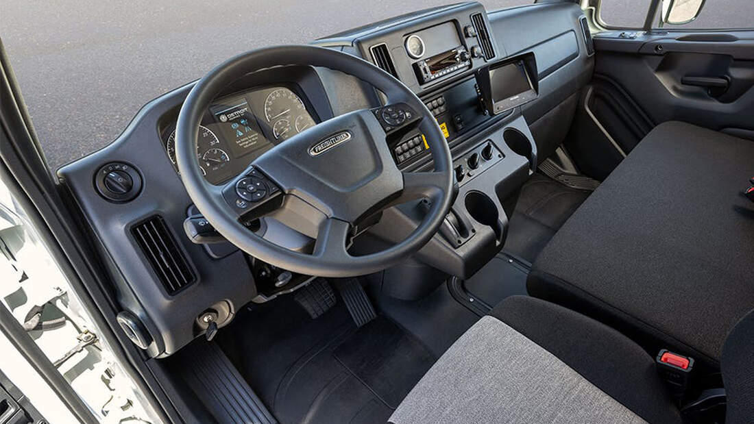 Freightliner eM2 Elektro-Lkw Neuvorstellung | AUTO MOTOR UND SPORT