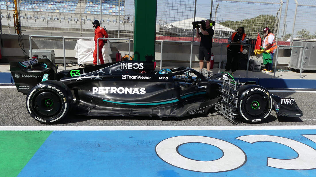 Red Bull auf Schienen: Mercedes mit Flügel-Update | AUTO MOTOR UND SPORT