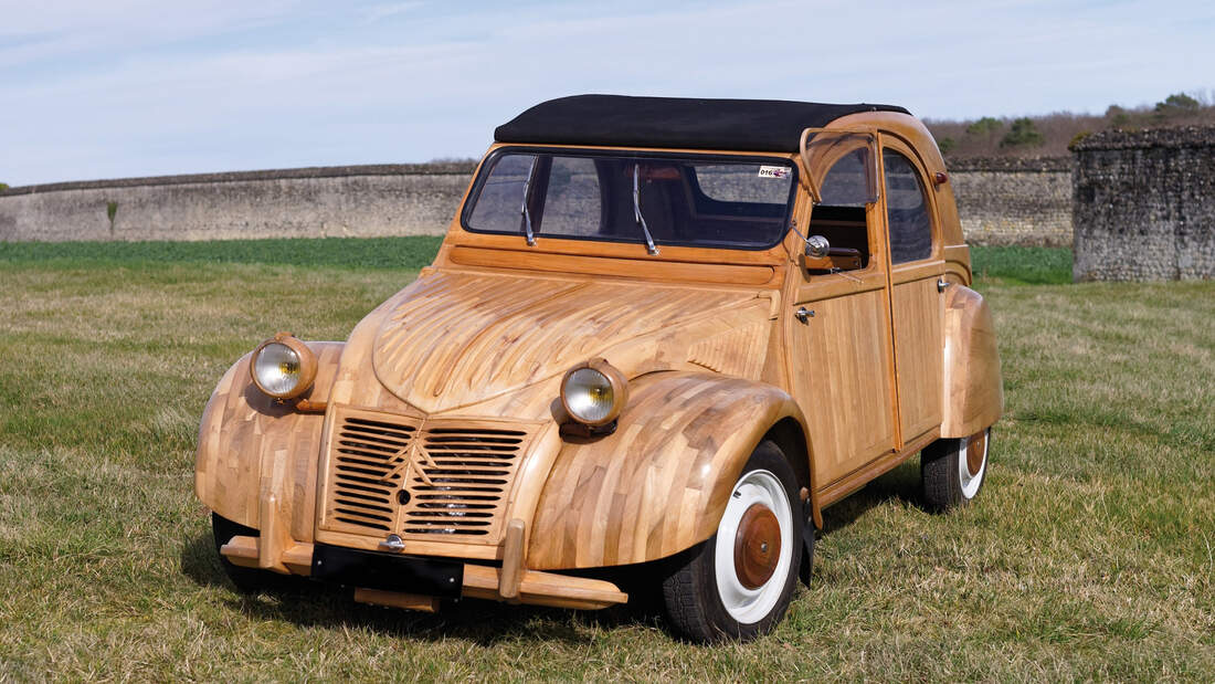 Komplett Rostfrei: Hölzerne 2CV-Ente zum Rekordpreis versteigert | AUTO ...