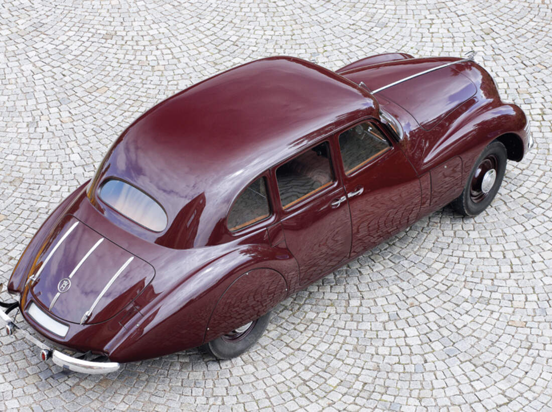 Horch 930 S Stromlinie: Ideal-Linie mit serienmäßigem Waschbecken - auto motor und sport