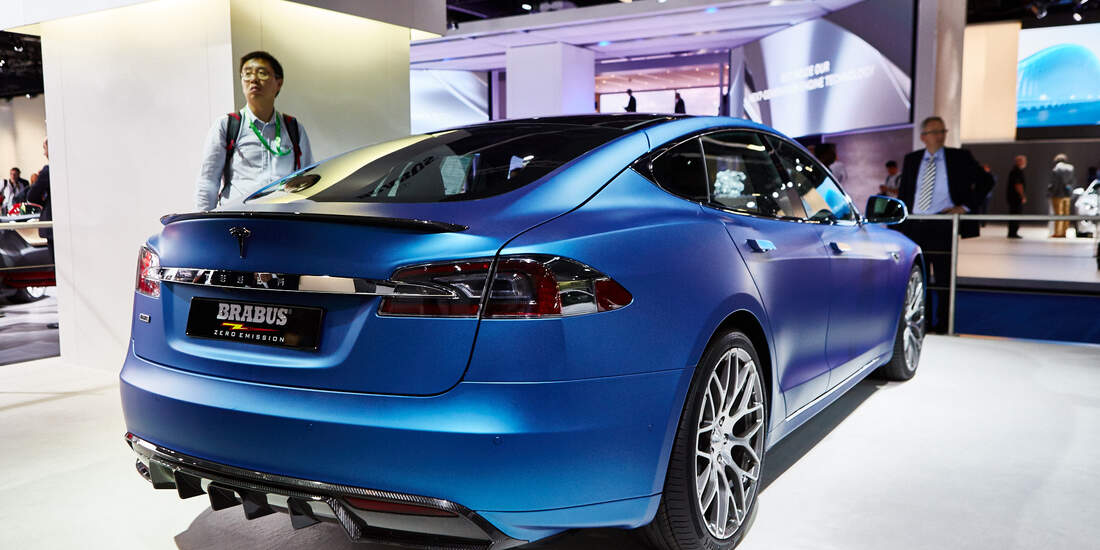 Brabus-Tesla Model S auf der IAA 2015 - auto motor und sport