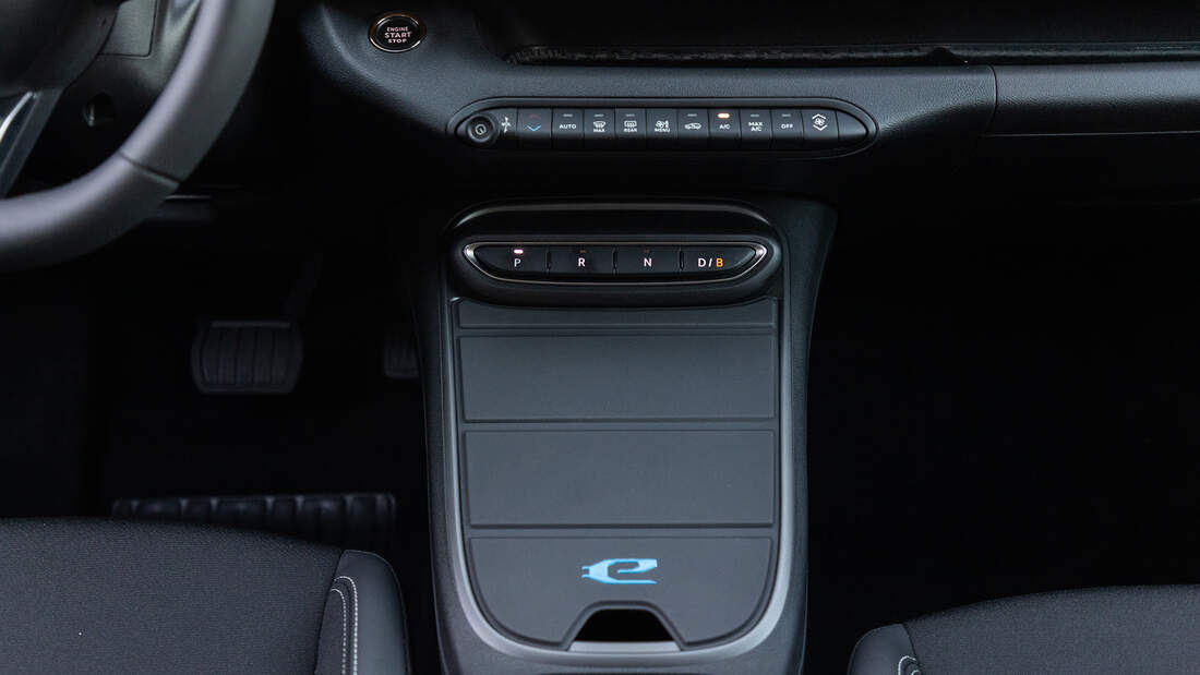 Jeep Avenger: Erste Fahrt im E-Jeep | AUTO MOTOR UND SPORT