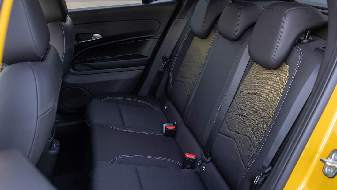 Jeep Avenger: Erste Fahrt im E-Jeep | AUTO MOTOR UND SPORT