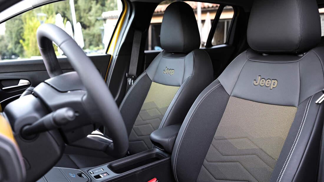 Jeep Avenger: Erste Fahrt im E-Jeep | AUTO MOTOR UND SPORT