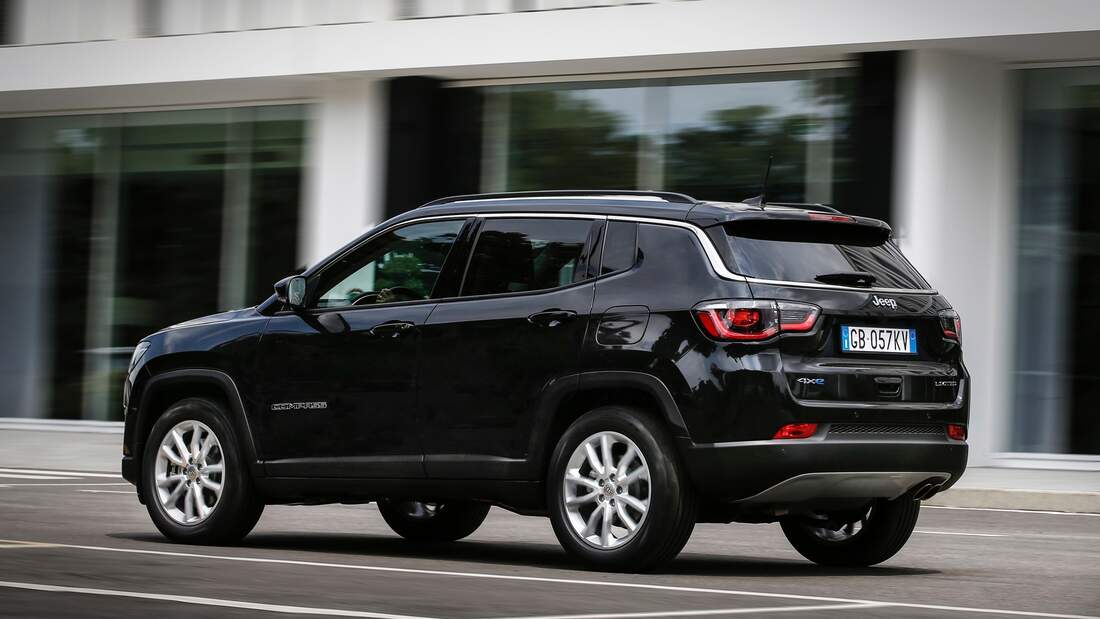 Jeep Renegade / Compass 4Xe Plugin-Hybrid erster Test | AUTO MOTOR UND ...