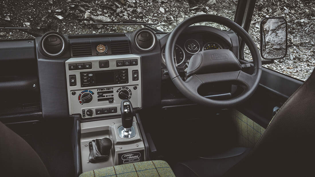 Land Rover Classic Defender Works V8 Islay Edition | AUTO MOTOR UND SPORT