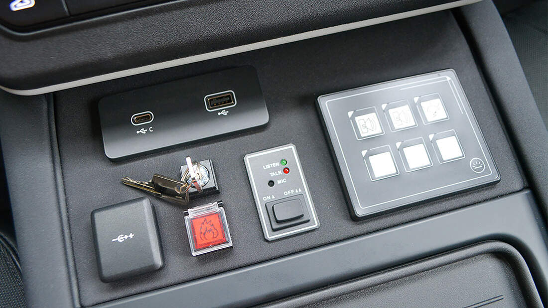 Land Rover Defender: Gepanzerter Verteidiger | AUTO MOTOR UND SPORT
